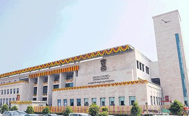 HC grants bail to TDP leaders in chit fund case - Great Andhra