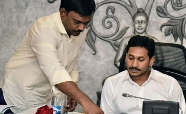 Andhra Liquor Scam: Jagan's PA To Face Arrest? - Great Andhra